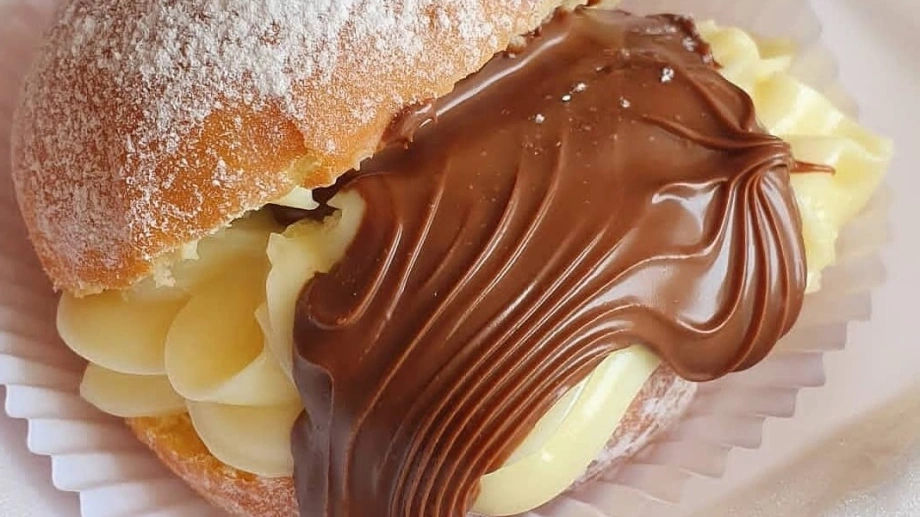 Bombas rellenas con crema pastelera y nutella - Notiespartano