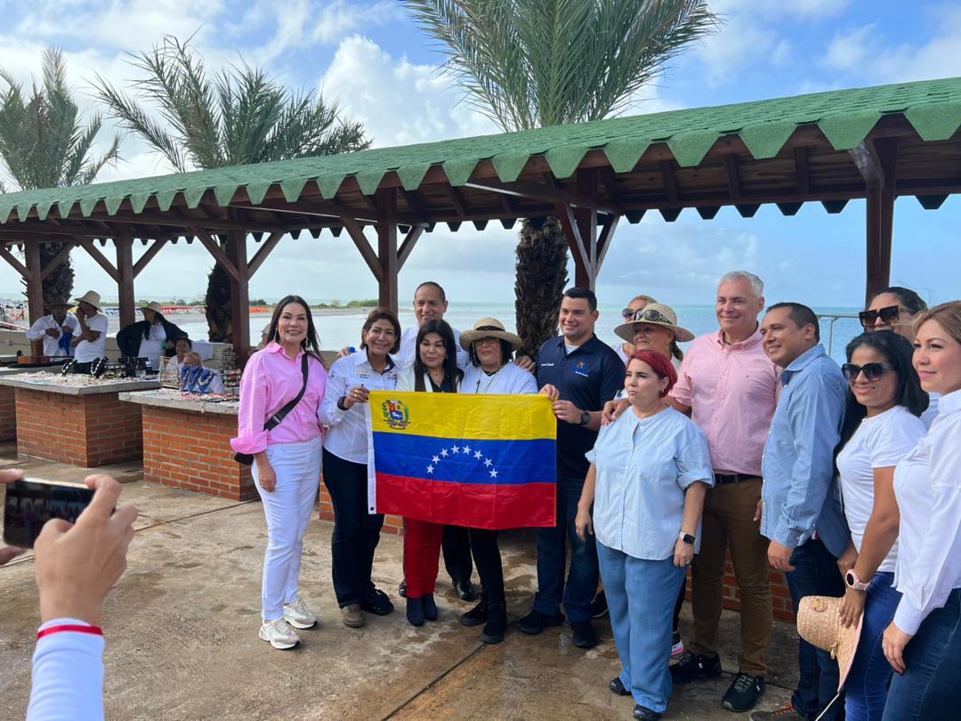 Maneiro brinda sus playas, gastronomía, historia y cultura a los ...