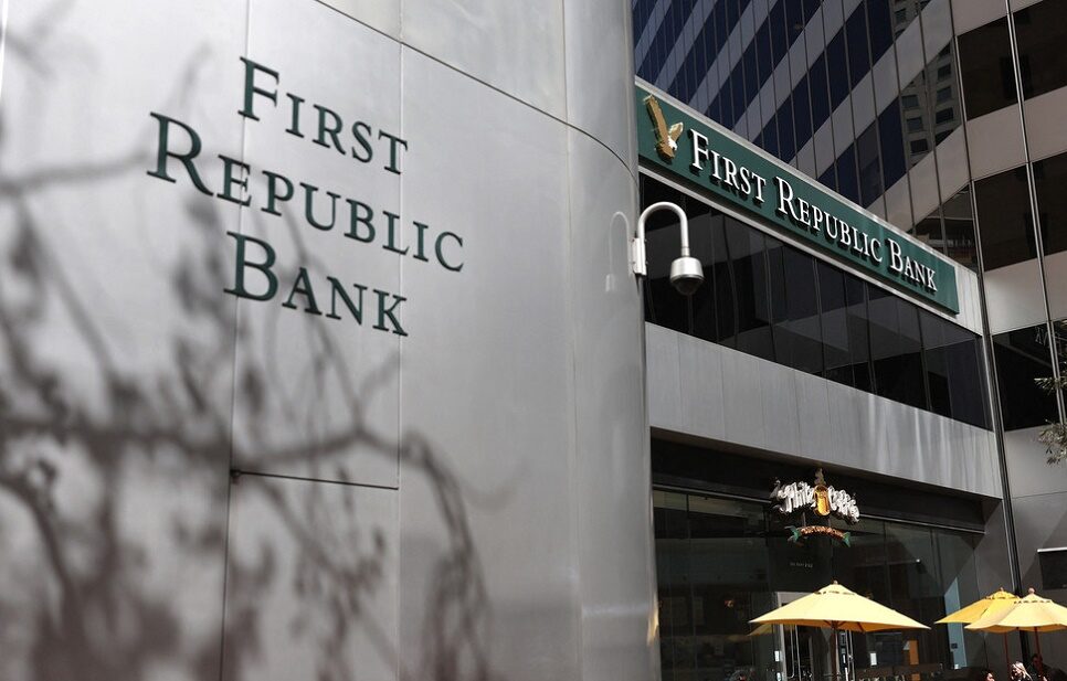 Bancos de EEUU se unen para rescatar al First Republic Bank - Notiespartano