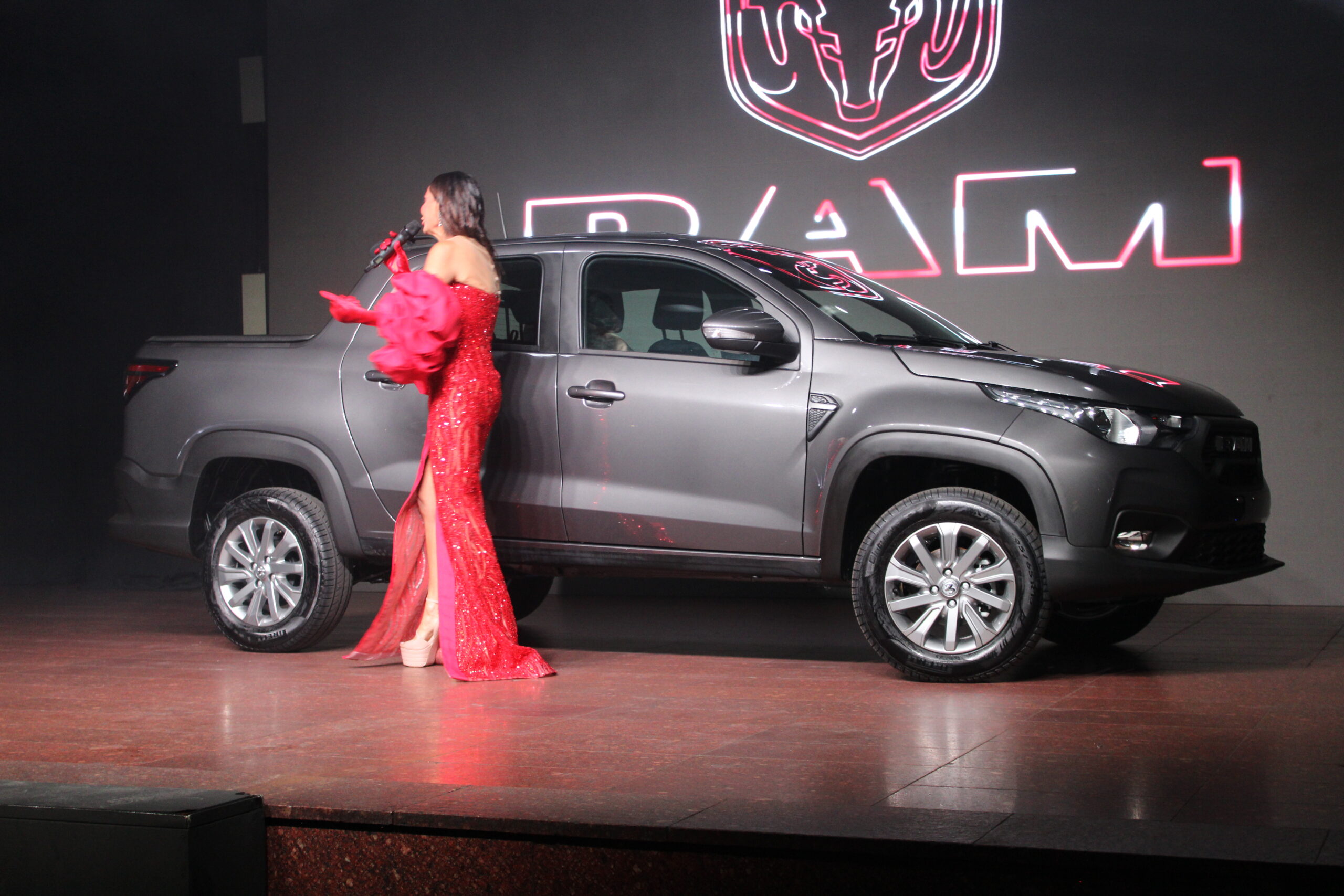 La nueva RAM 700 Bighorn eleva la excelencia automotriz en Venezuela ...