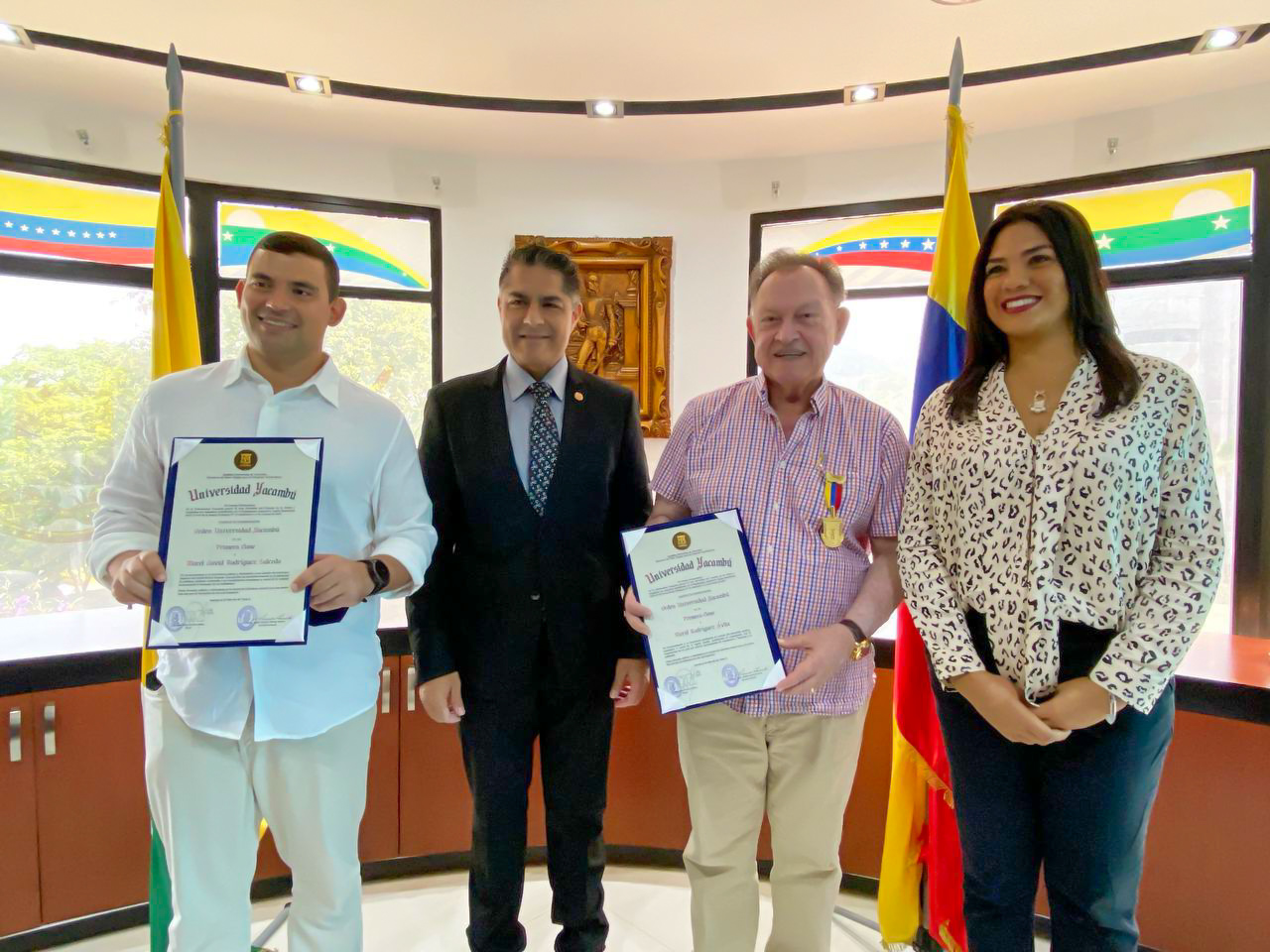 Gobernador Morel Rodríguez recibe máxima distinción de la Universidad ...