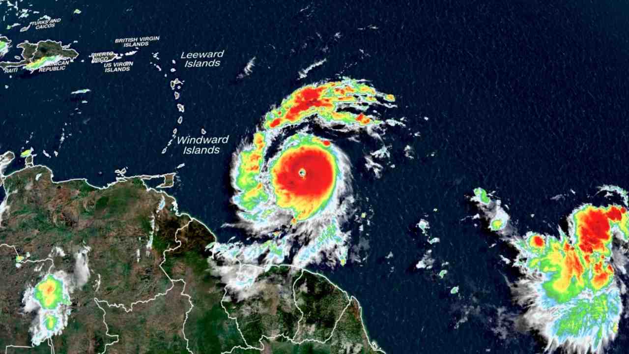Huracán Beryl escala a categoría 5 en el este del mar Caribe - Notiespartano