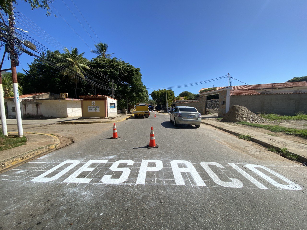Invitrane refuerza seguridad vial en la zona escolar del sector Atamo ...