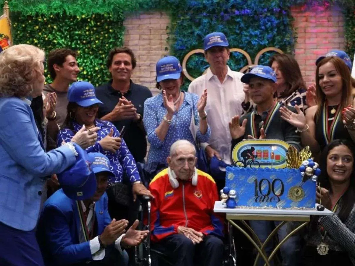 Julio César León celebró sus cien años