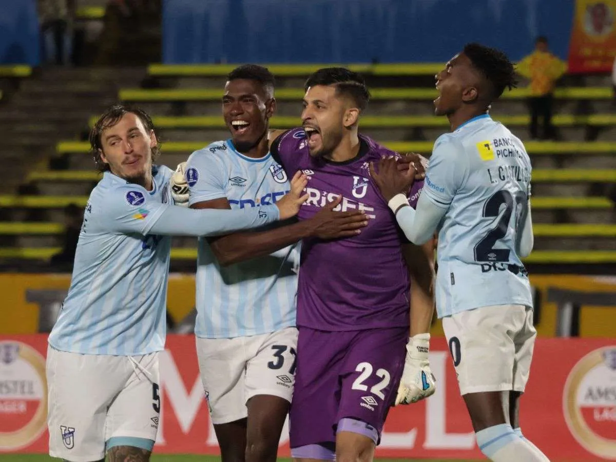 Rafael Romo se vistió de héroe con La Católica de Ecuador