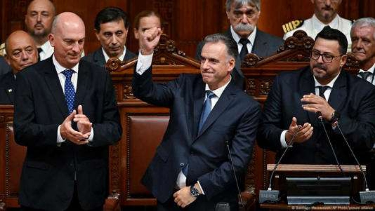 Yamandú Orsi juramentado como nuevo presidente de Uruguay - Notiespartano