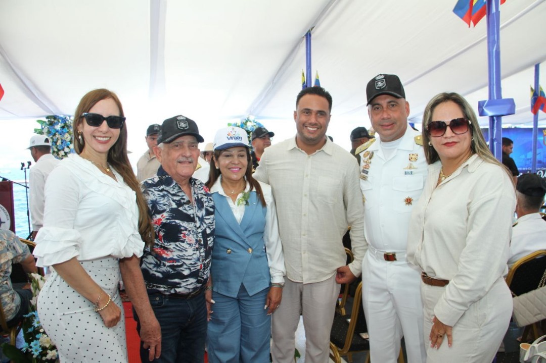 Gobernadora Marisel Velásquez participó en misa a bordo en honor a la ...