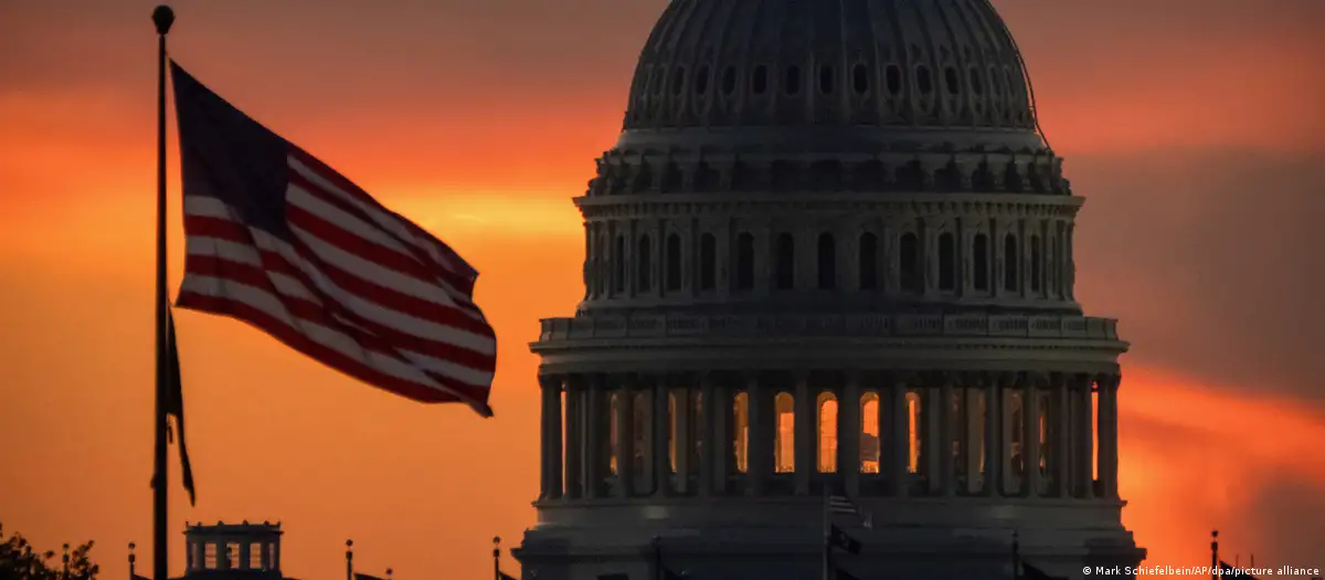 Senado de EEUU iniciará debate para abrir gobierno federal - Notiespartano