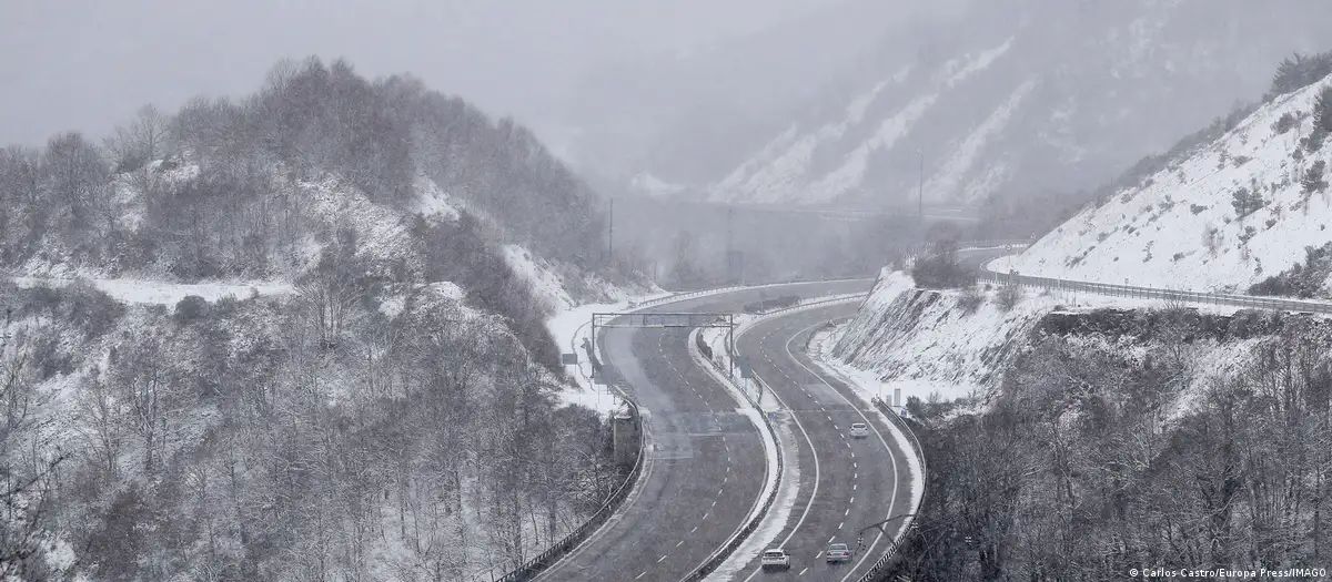 Ingrid altera en Europa vuelos, colegios y carreteras - Notiespartano